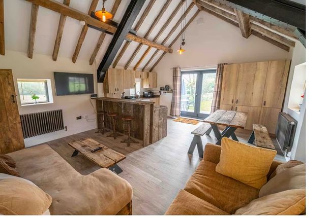 Church Hill Farm, Beoley, Redditch, Worcestershire B98, 3 bedroom barn ...