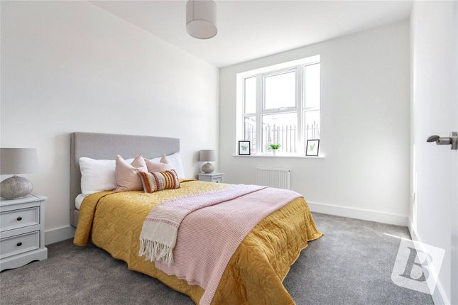 Dunton Court, Aston Road, Laindon, Basildon SS15, 1 bedroom flat for ...