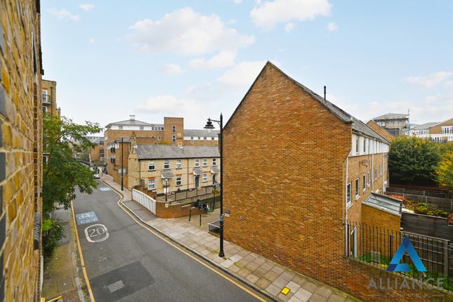 50 Narrow Street, Limehouse, London E14, 2 bedroom flat for sale ...