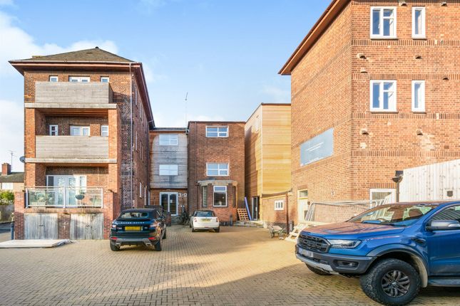 Weldon Road, Corby NN17, 2 bedroom flat for sale - 57085758 | PrimeLocation