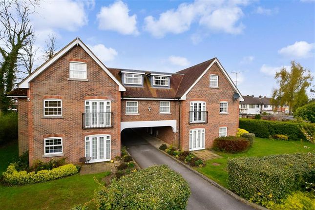 Brighton Road Lower Kingswood Tadworth Surrey Kt20 2 Bedroom Flat