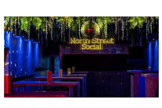 Wolverhampton, England, United Kingdom WV1, pub/bar for sale - 66871154 ...