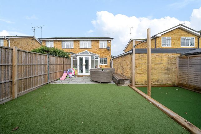 Waterloo Crescent Wokingham, Berkshire RG40, 3 bedroom semi-detached ...