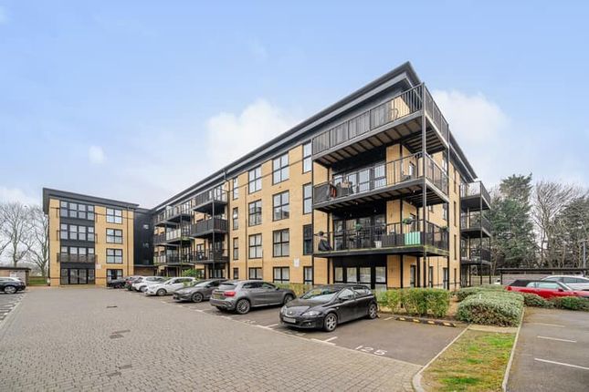 Copeland House, Stevenage, Hertfordshire SG1, 2 bedroom flat for sale ...