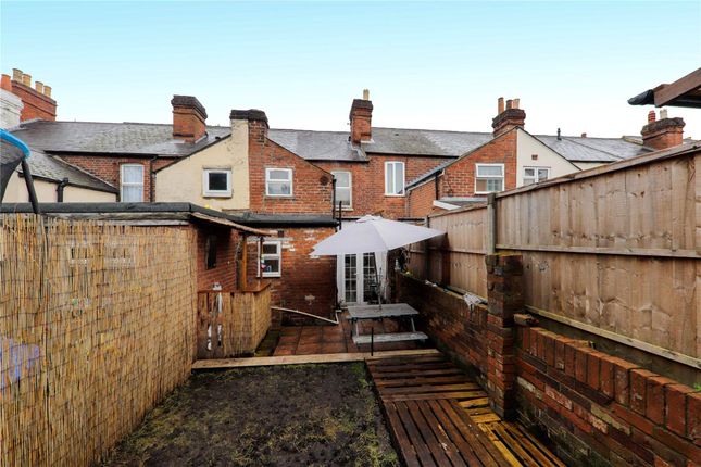 Granby Gardens Reading Berkshire Rg1 3 Bedroom Terraced House For