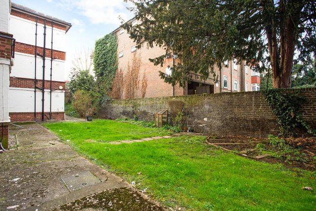 Manor Vale, Brentford TW8, 2 bedroom flat for sale - 66934979 ...