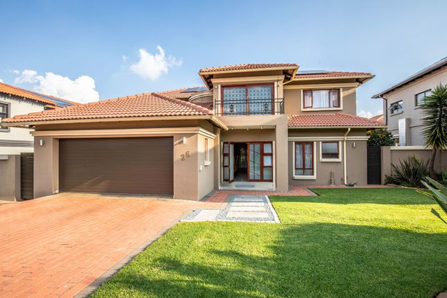 26 Lakeview Crescent, Aspen Hills Nature Reserve, Gauteng, South Africa ...