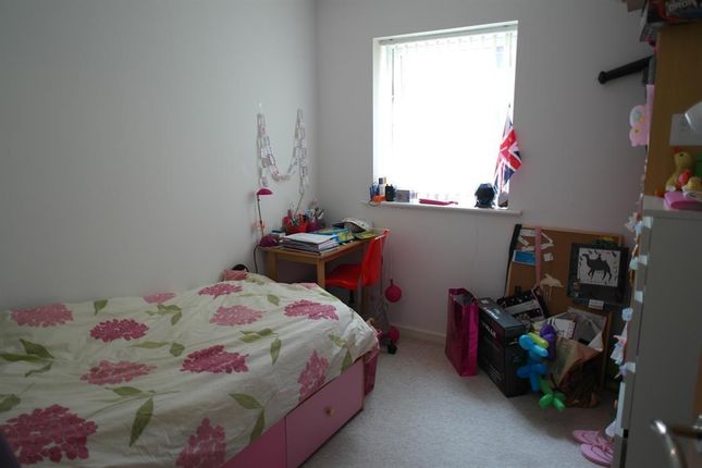 Hartley Court, Cliffe Vale, Stoke On Trent ST4, 2 bedroom flat to rent ...