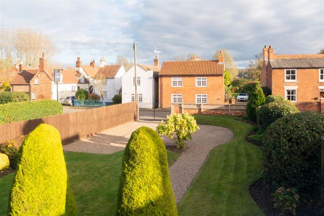 Main Street, Hoveringham, Nottingham NG14, 3 bedroom detached house for ...