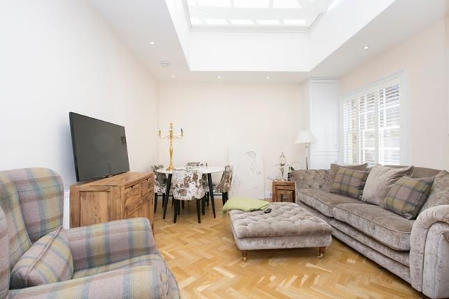 17 The Pavement, Clapham Common, London SW4, commercial property for ...