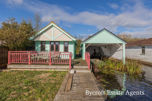 Bureside Estate, Crabbetts Marsh, Horning NR12, 1 bedroom detached ...