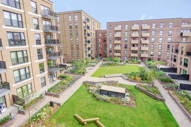 Joseph Huntley Walk, Reading RG1, 2 bedroom flat to rent - 61957558 ...