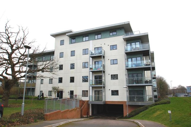 Adlington House, Rollason Way CM14, 2 bedroom flat to rent - 64266259 ...