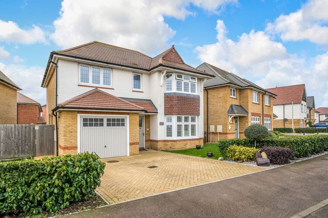 Hagelstowe Avenue, High Halstow ME3, 3 bedroom detached house for sale ...