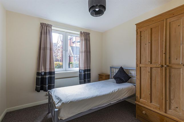 Halliard Court, Barquentine Place, Cardiff CF10, 2 bedroom flat to rent ...