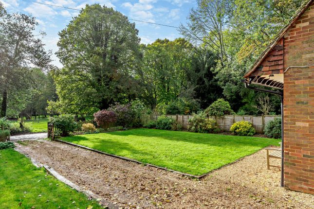 Hunton, Winchester, Hampshire SO21, 4 bedroom semi-detached house for ...