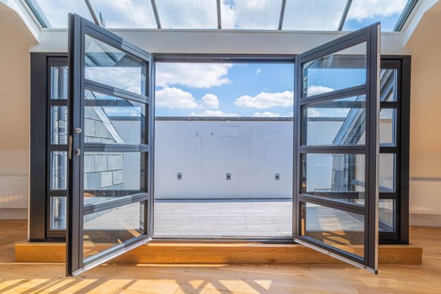 Wapping High Street, Wapping, London E1W, 2 bedroom flat for sale ...