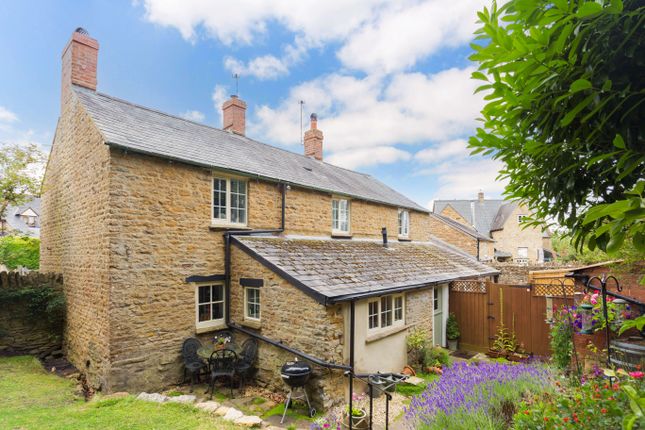 Main Street, Charlton OX17, 2 bedroom semi-detached house for sale ...
