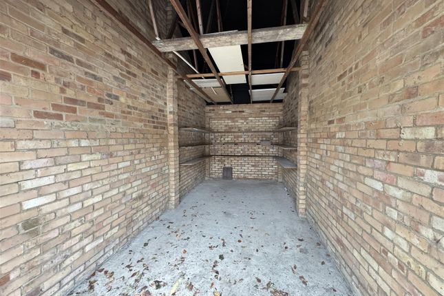 Colman Close, Stanford-Le-Hope SS17, 3 bedroom semi-detached house for ...