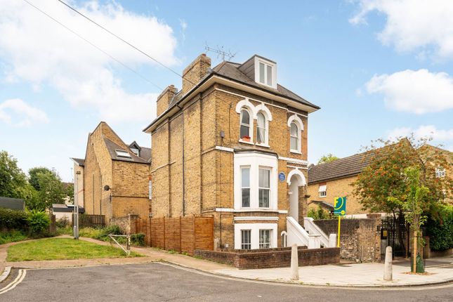 Phillp Walk, Peckham Rye, London SE15, 2 bedroom flat for sale ...