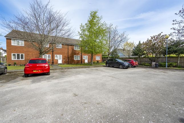 Old Town Lane, Formby, Liverpool L37, 2 bedroom flat for sale ...