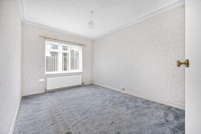 Station Road, Bishops Cleeve, Cheltenham GL52, 2 bedroom detached ...