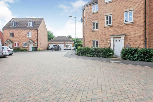 Emperor Way, Peterborough PE2, 2 bedroom flat for sale - 59160213 ...