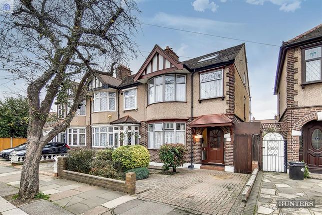 Homes For Sale In Ilfracombe Gardens Chadwell Heath Romford Rm6 Buy