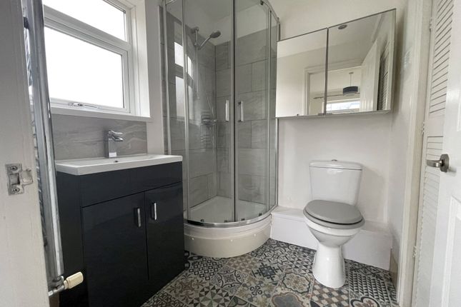 The Triangle, Sidmouth, Devon EX10, 1 bedroom flat to rent - 66612489 ...