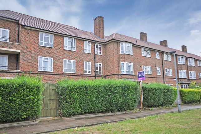 Homes for Sale in Swiftsden Way, Downham, Bromley BR1 - Buy Property in ...