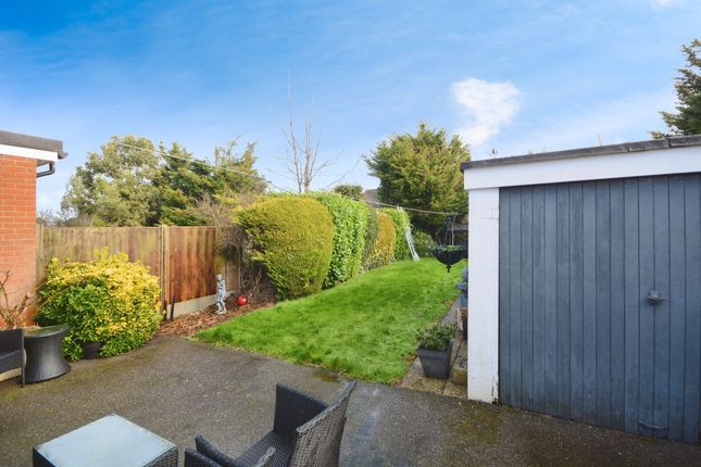 Baddow Hall Crescent, Great Baddow, Chelmsford CM2, 2 bedroom semi ...