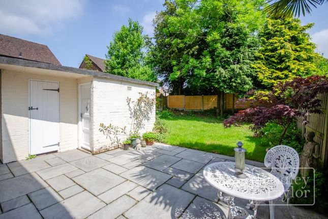 Kingsfold Drive, Penwortham, Preston PR1, 3 bedroom end terrace house ...