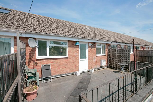 Common View, Main Street, Grove, Wantage OX12, 2 bedroom flat to rent ...