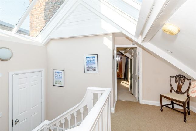 1 Stonegate Court, Blake Street, York YO1, 4 bedroom town house for ...