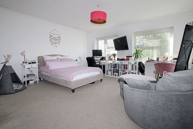 Apple Grove, Aldwick Bay Estate, Aldwick, West Sussex PO21, 3 bedroom ...
