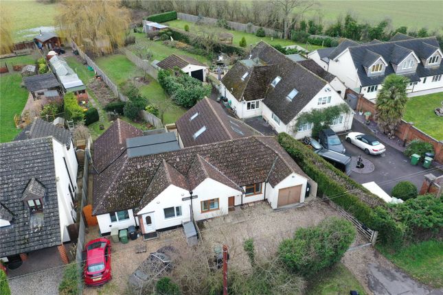 Broomhill, Bath Road, Beenham RG7, 3 bedroom bungalow for sale ...