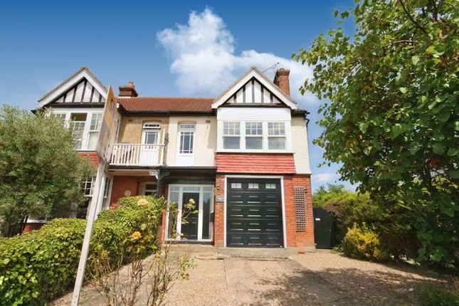 Homes for Sale in Frinton-on-Sea - Buy Property in Frinton-on-Sea ...