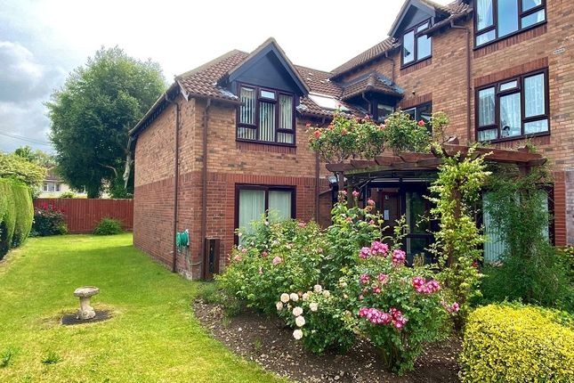 Woodborough Drive, Winscombe, North Somerset. BS25, 2 bedroom flat for ...