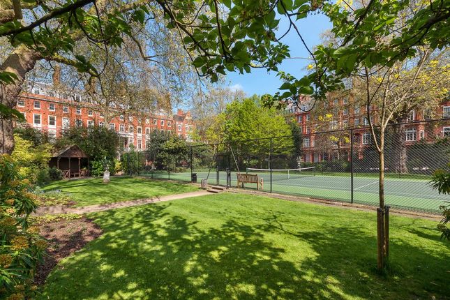 Cadogan Square, Chelsea, London SW1X, 3 bedroom flat for sale ...