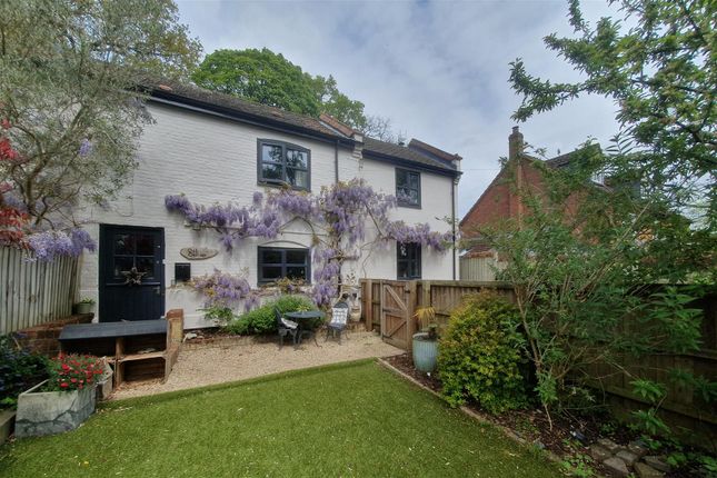 Ringland Road, Taverham, Norwich NR8, 4 bedroom cottage for sale ...
