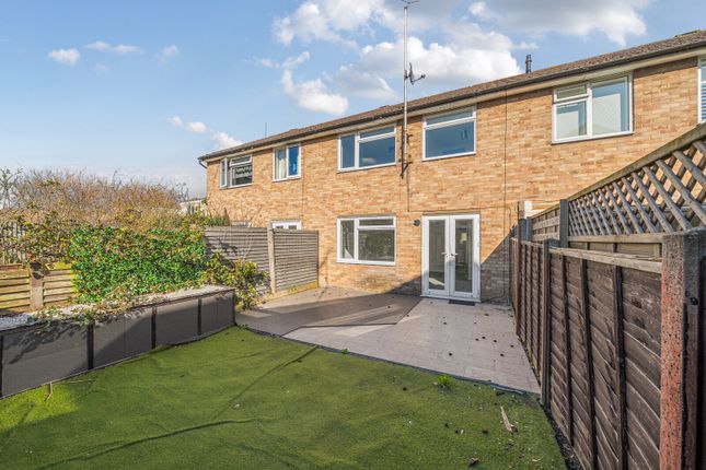 High Road, Byfleet KT14, 3 bedroom terraced house for sale - 69688049 ...
