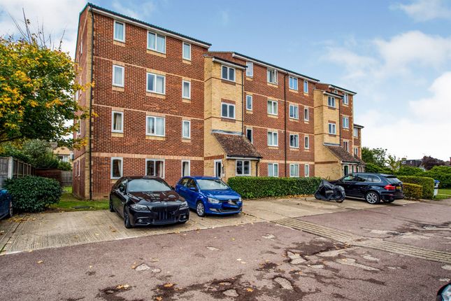 1 bed flat for sale in Himalayan Way, Watford WD18 - Zoopla