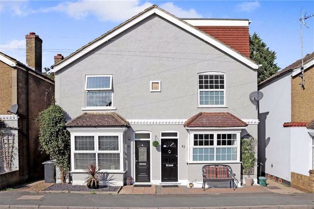 Houses for Sale in High Road, Byfleet, West Byfleet KT14 - High Road ...