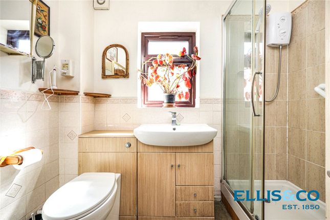 Marnham Crescent, Greenford UB6, 3 bedroom bungalow for sale - 64456749 ...