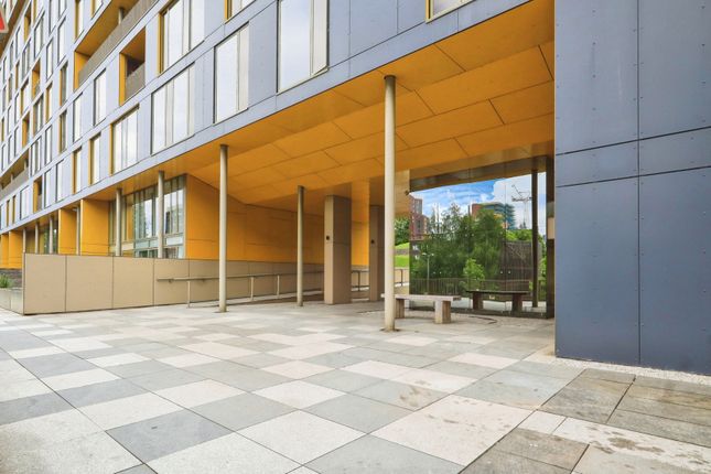 The Avenue, Leeds, West Yorkshire LS9, 2 bedroom flat for sale ...