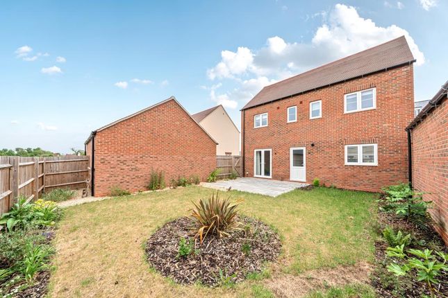 Kingsmere, Bicester, Oxfordshire OX26, 5 bedroom detached house for ...