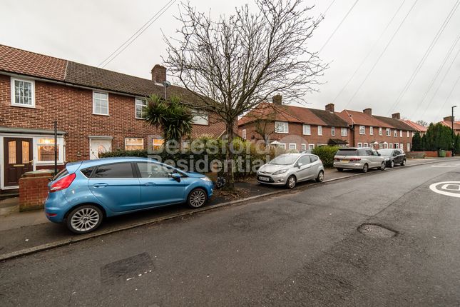 3 bed terraced house to rent in Waters Road, London SE6 - Zoopla