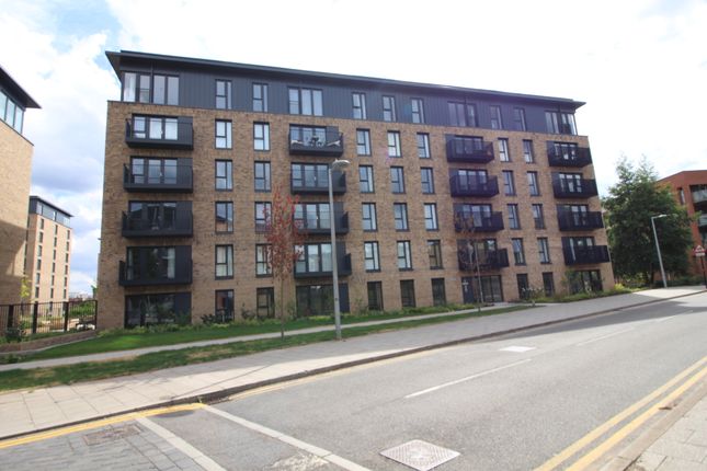 Flats to Let in Mason Way, Edgbaston, Birmingham B15 - Apartments to ...