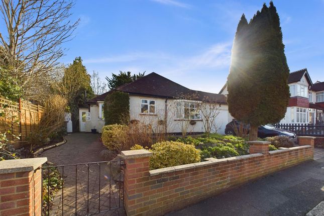 Reddown Road, Coulsdon CR5, 2 bedroom detached bungalow for sale - 69553601 | PrimeLocation