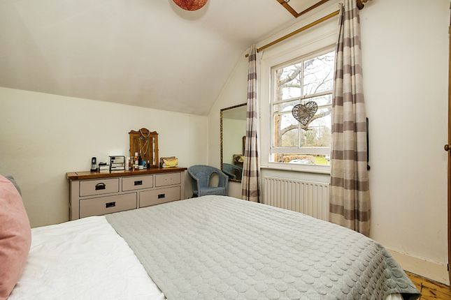 Goose Green, Gomshall, Guildford, Surrey GU5, 4 bedroom semi-detached ...